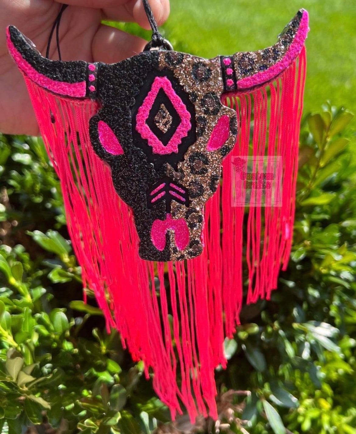sassy heifer bull design | Custom crafts by shelbs